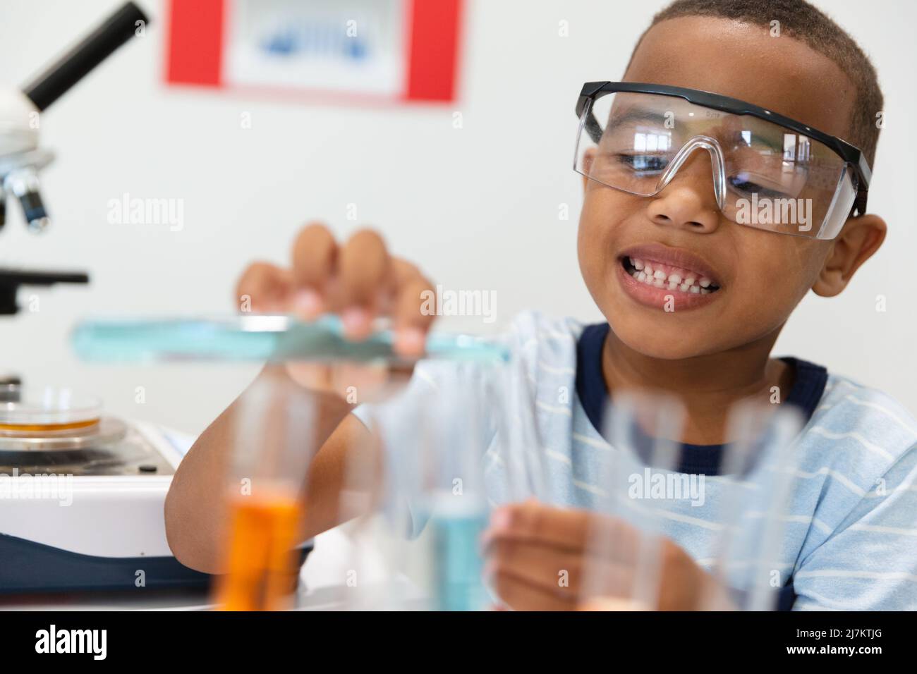 Scientific experim hi-res stock photography and images - Alamy