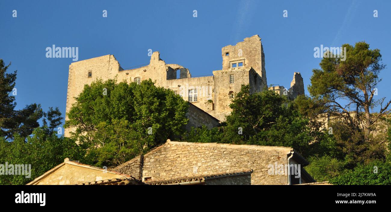 Castle of Lacoste medieval village in the Luberon known for its castle ...