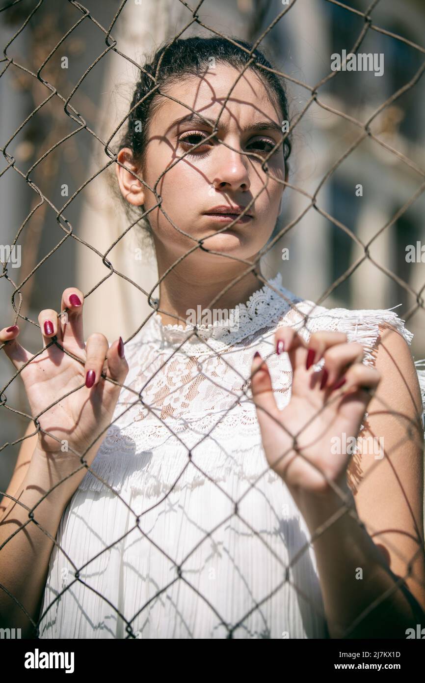 Wire face woman hi-res stock photography and images - Alamy