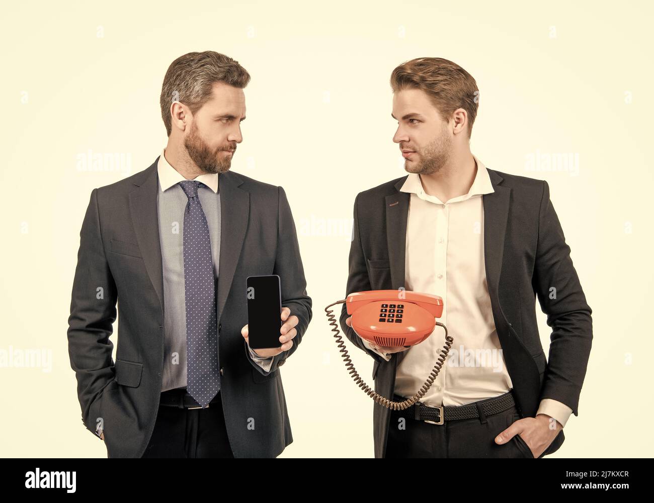 Brokers on phone hi-res stock photography and images - Alamy