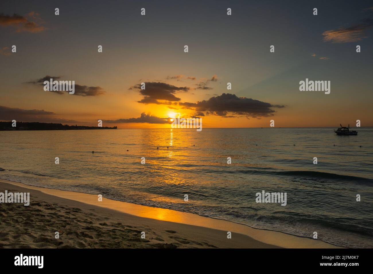 Sunet, Negril Beach, Westmoreland Stock Photo - Alamy