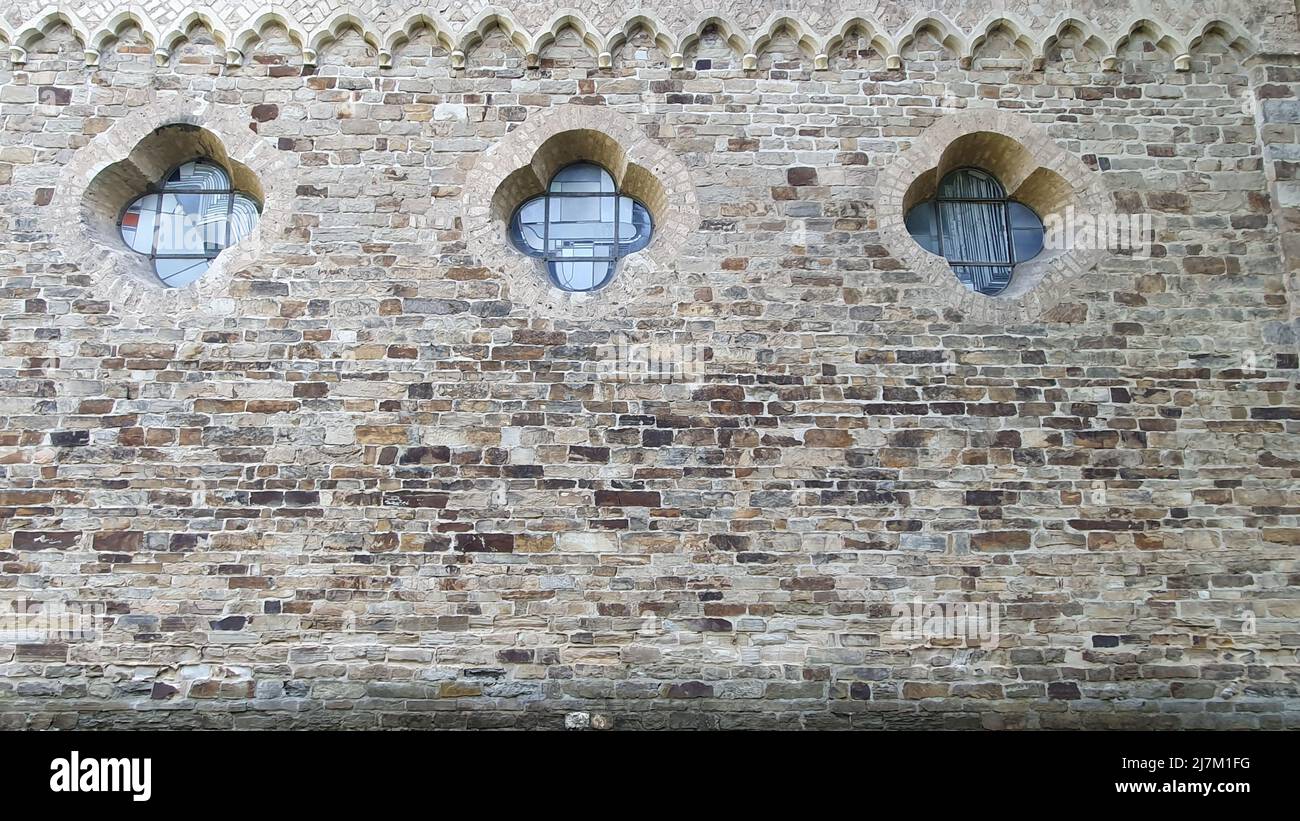 Old wall and windows Stock Photo - Alamy