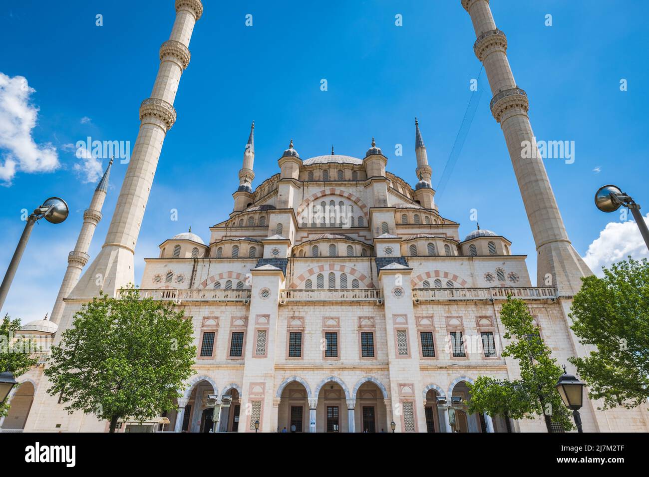 Sabancı Merkez Camii (English: Sabancı Central Mosque) in Adana, Turkey ...