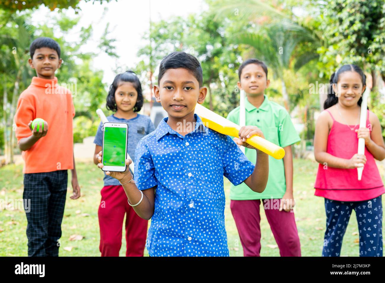 Cricket standing training smiling hi-res stock photography and images ...
