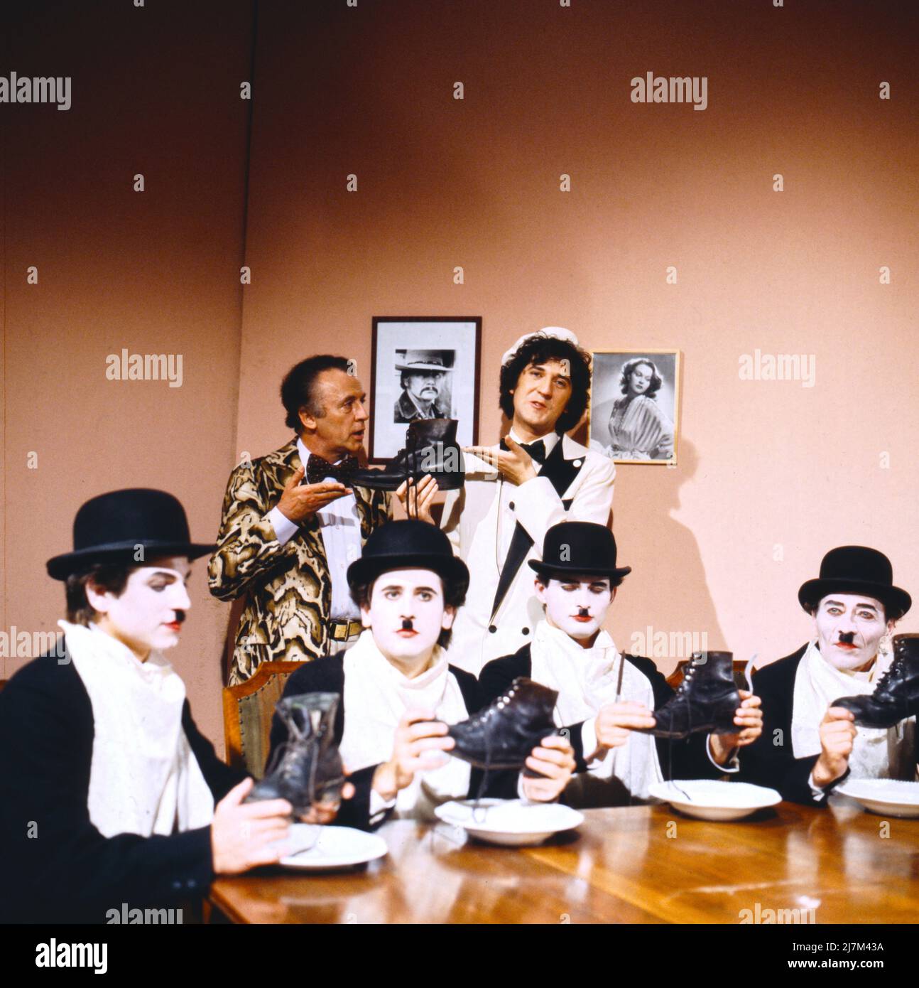Chaplin film scene hi-res stock photography and images - Alamy