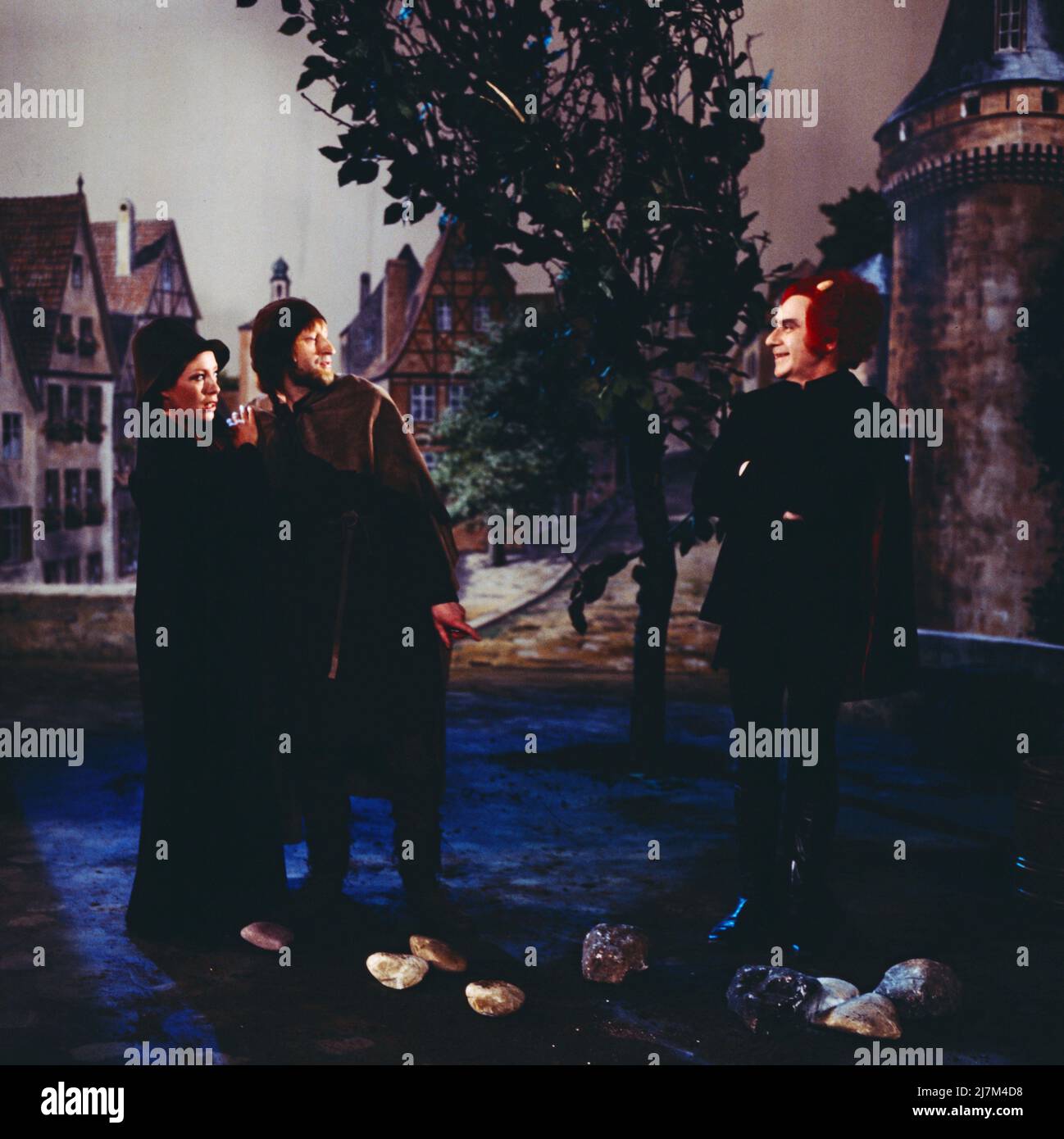 Ix scene hi-res stock photography and images - Alamy