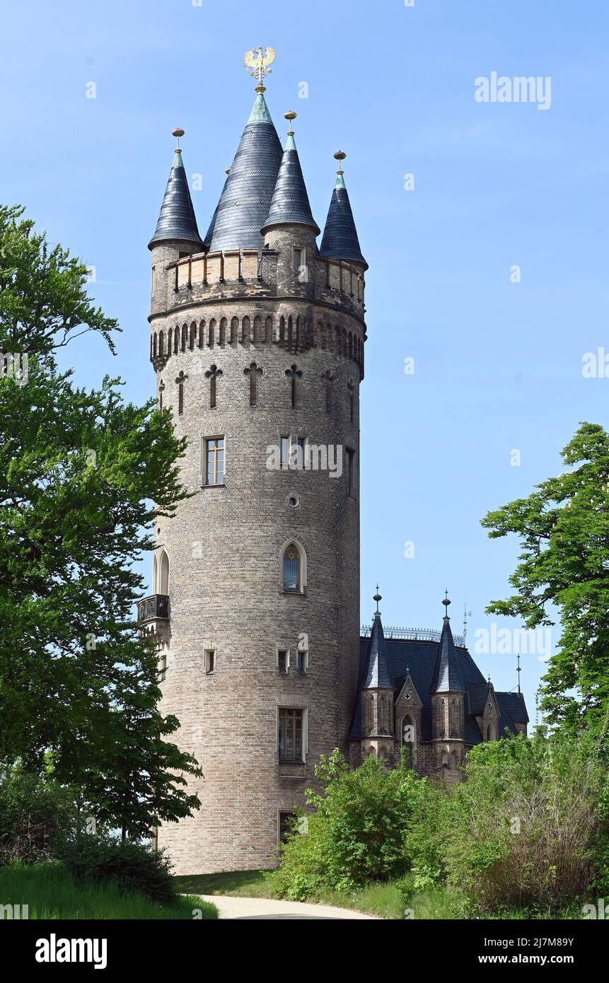 Tower flatow hi-res stock photography and images - Alamy