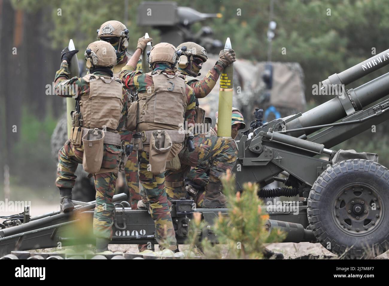 Belgian army training hi-res stock photography and images - Alamy