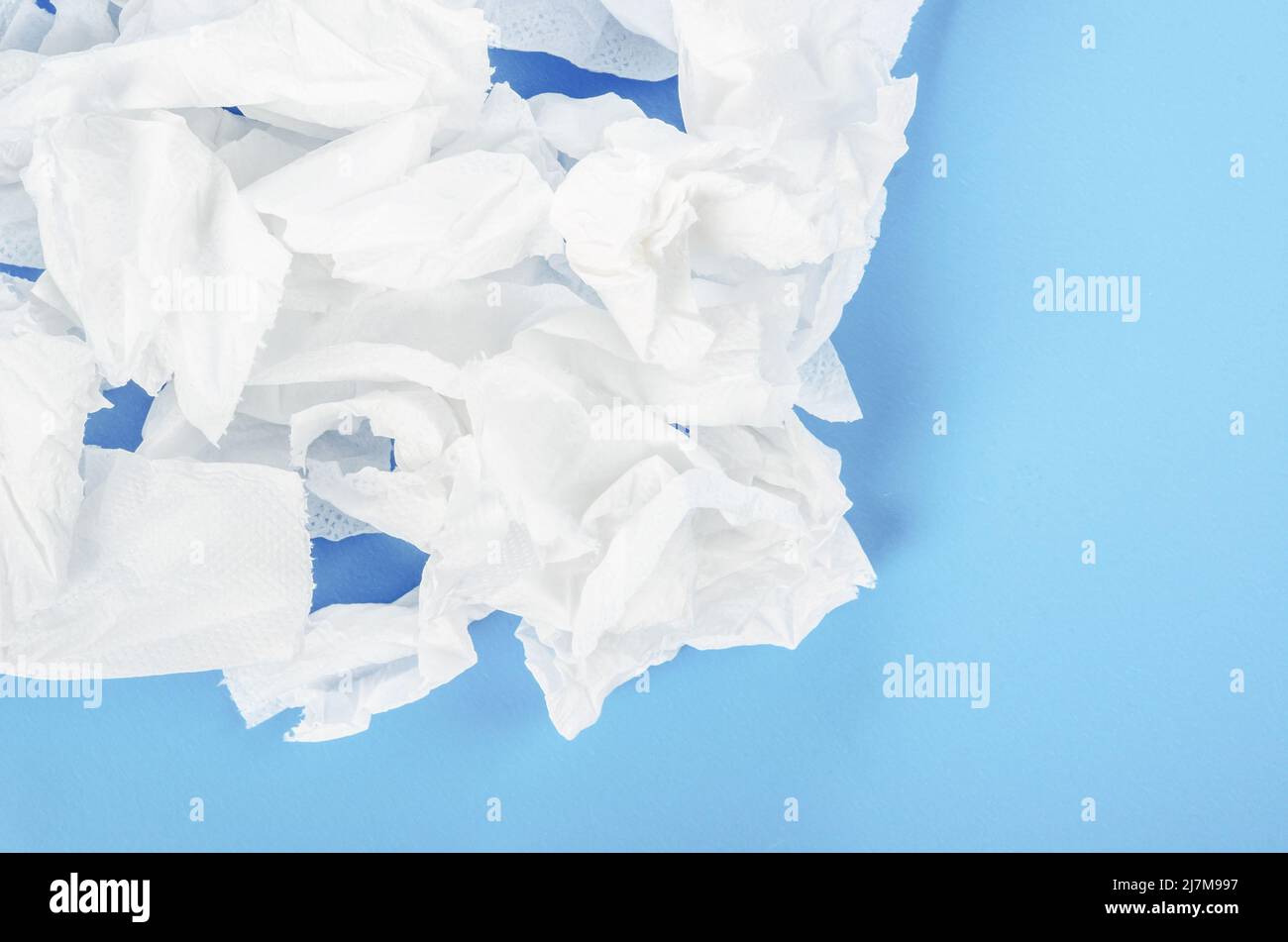 Crushed tissue paper hi-res stock photography and images - Alamy