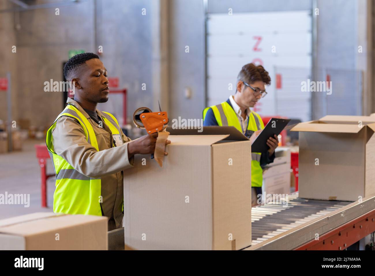 Mature manager hi-res stock photography and images - Alamy