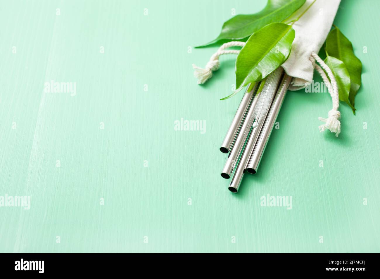 eco-friendly reusable metal drinking straw. zero waste concept Stock ...