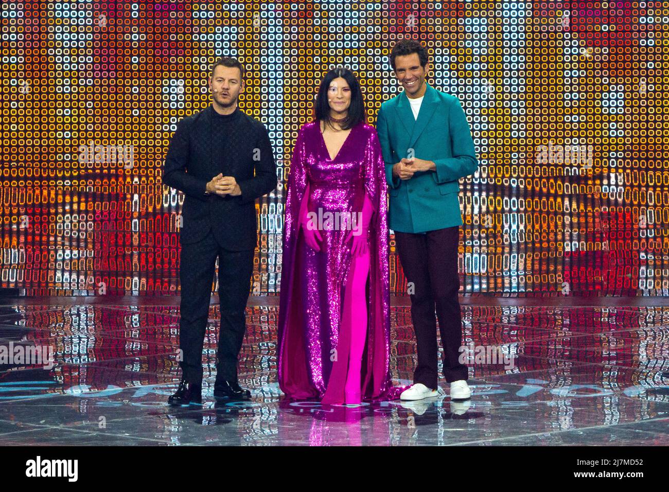 Turin, Italy. 9th May 2022. TV hosts Alessandro Cattelan (left), Laura ...