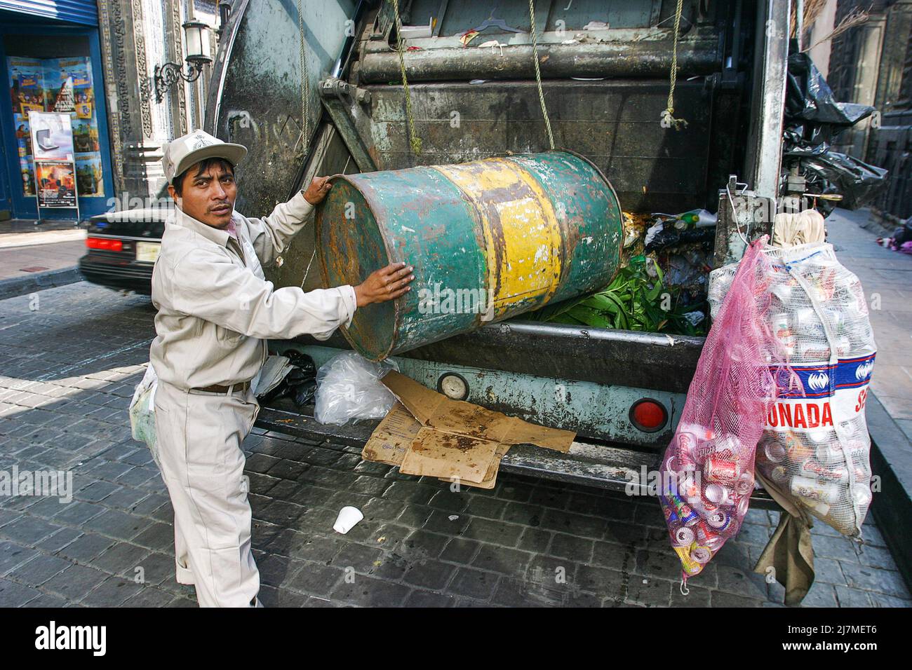 Mexico - men are collecting garbage in the center of Mexico-City Stock ...