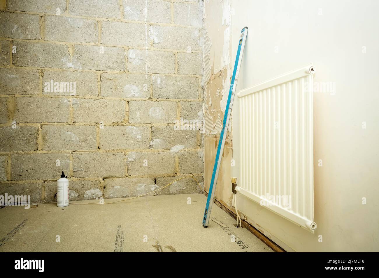 Radiator stand hi-res stock photography and images - Alamy