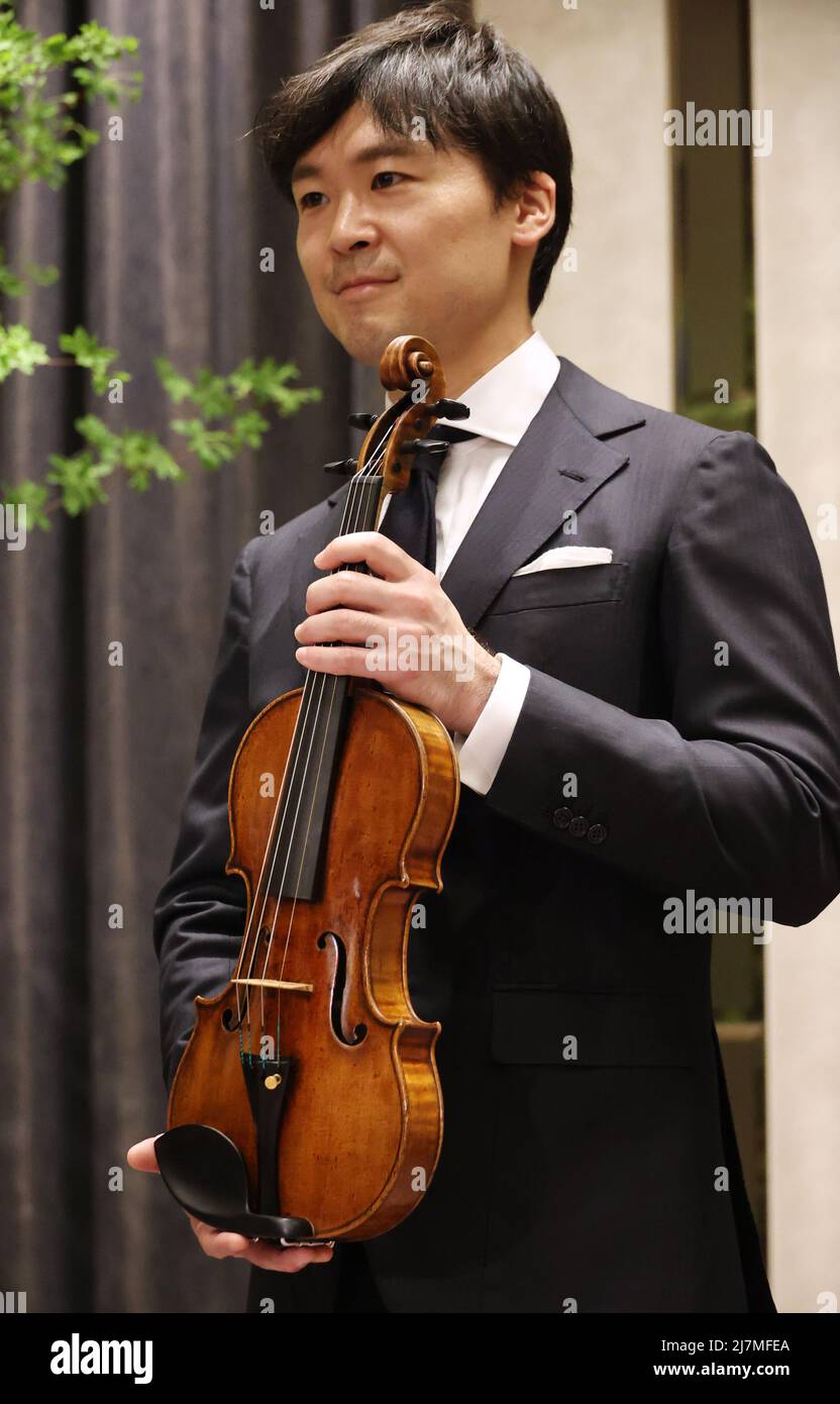 Tokyo, Japan. 10th May, 2022. A Stradivarius violin "da Vinci, ex ...