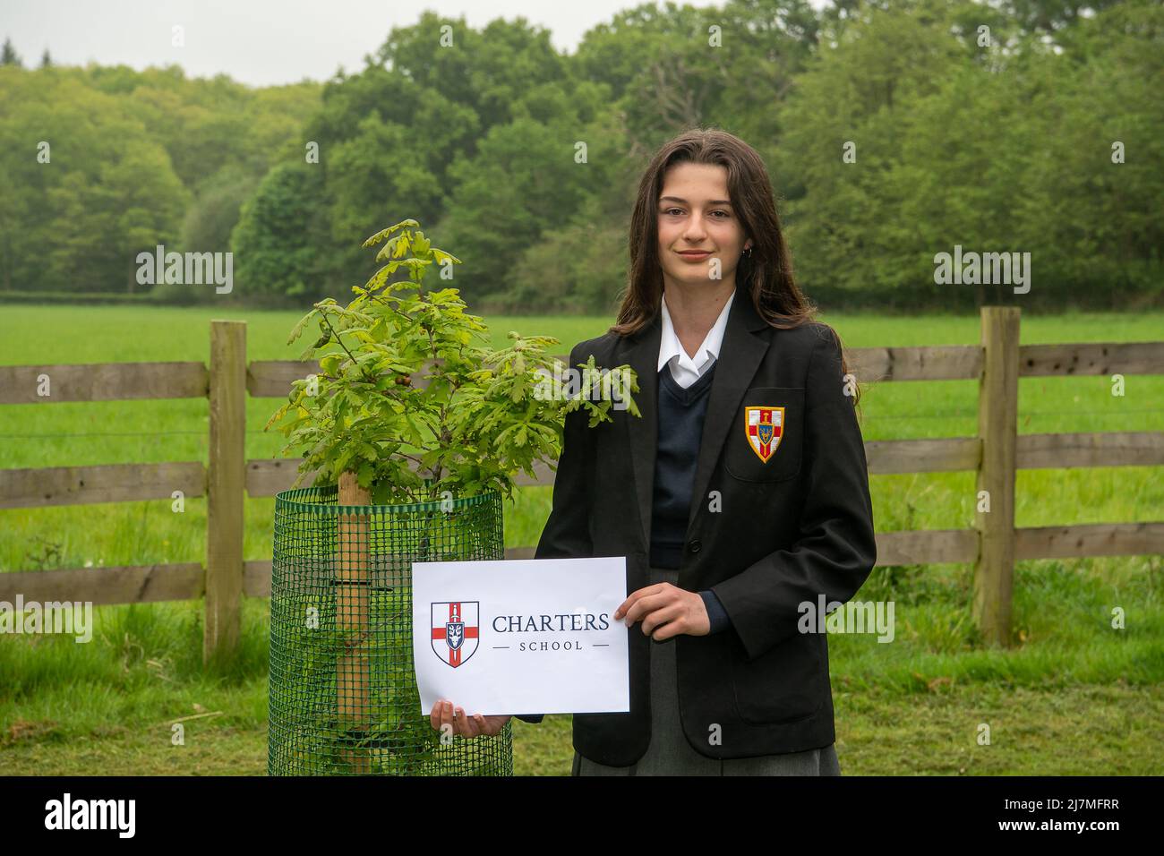 Ascot, Berkshire, UK. 10th May, 2022. Charters School pupil Lottie aged ...
