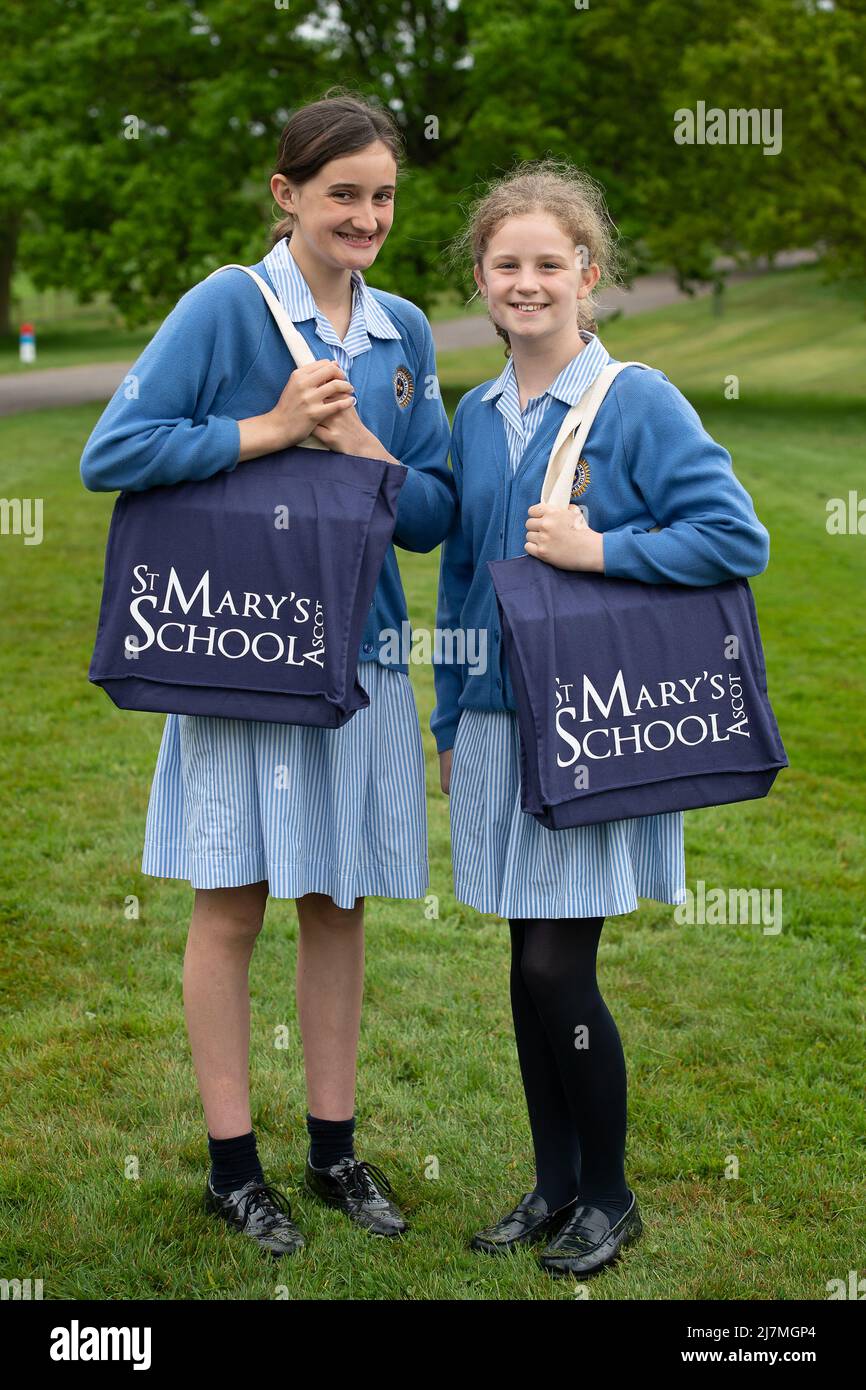 Ascot, Berkshire, UK. 10th May, 2022. Pupils India and Agathe agedd 13 ...