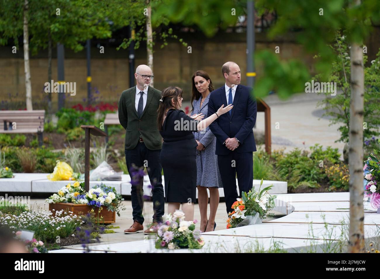 The Duke and Duchess of Cambridge with Andy Thomson (left) and Joanne ...