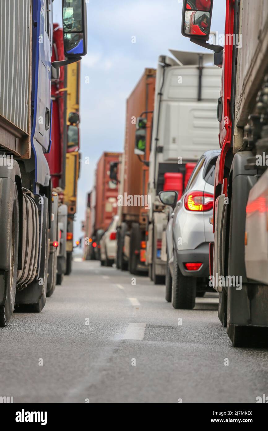 Traffic jam of trucks hi-res stock photography and images - Alamy