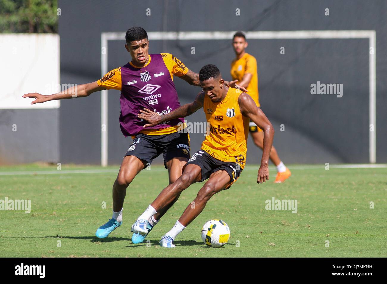 SP - Santos - 05/10/2022 - SANTOS FC, TRAINING - Rwan and Lucas Barbosa ...