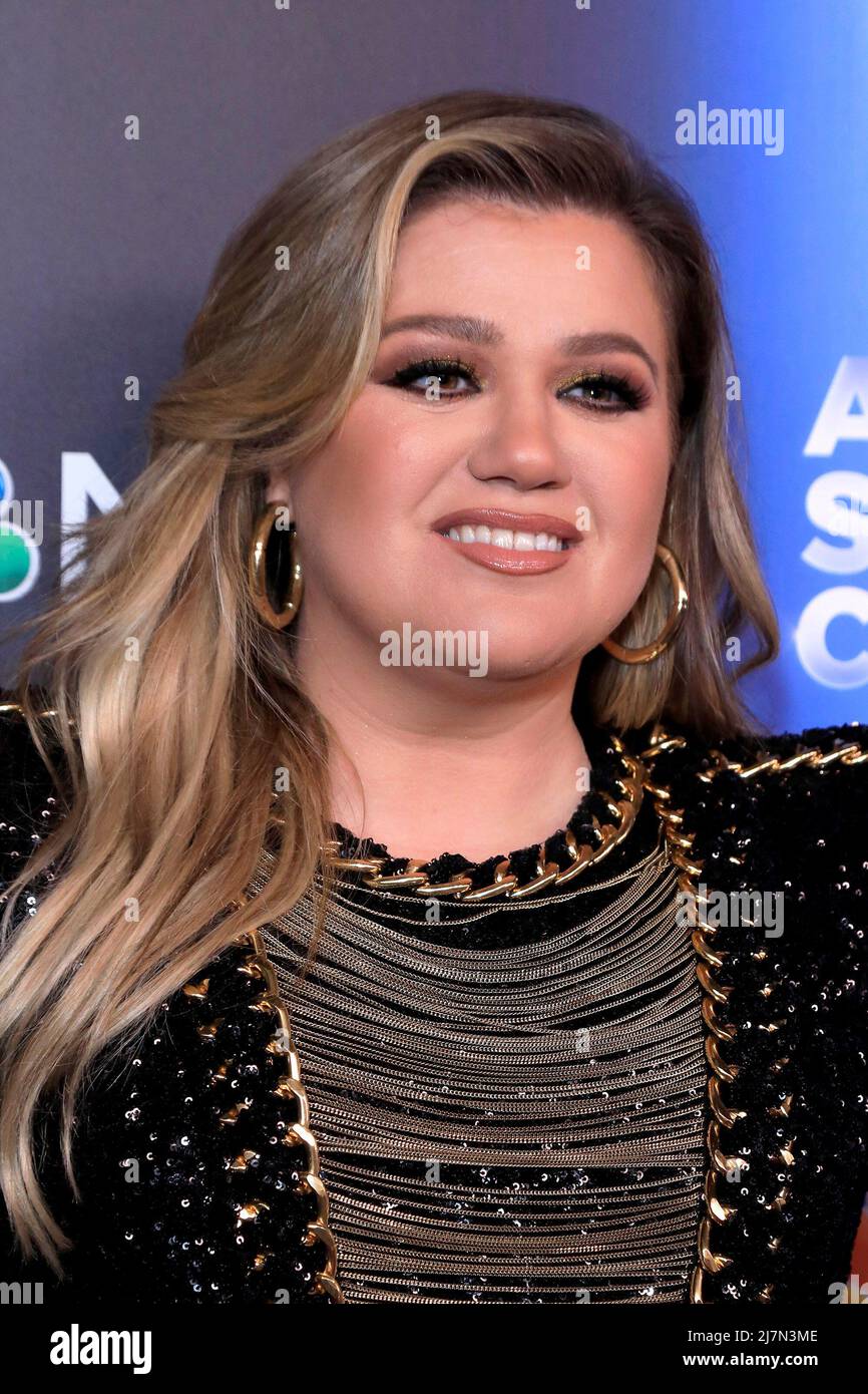 Universal City, CA. 9th May, 2022. Kelly Clarkson at arrivals for ...