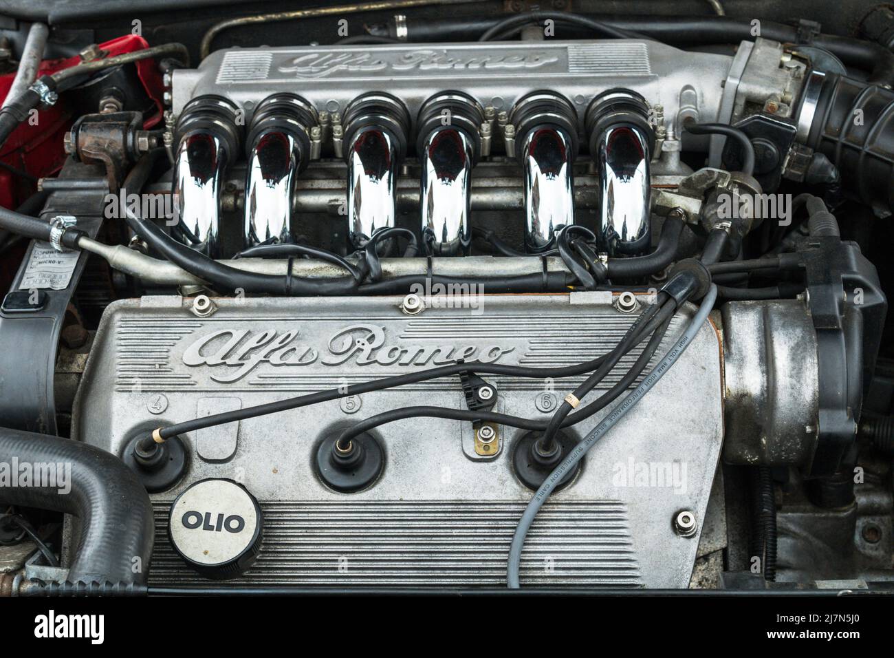 Alfa Romeo 164 engine. Elland Road Engine House Classic Car Show 2022 ...