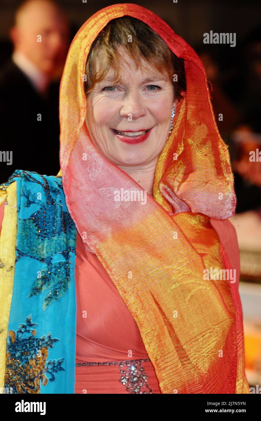 Actress celia imrie hi-res stock photography and images - Alamy