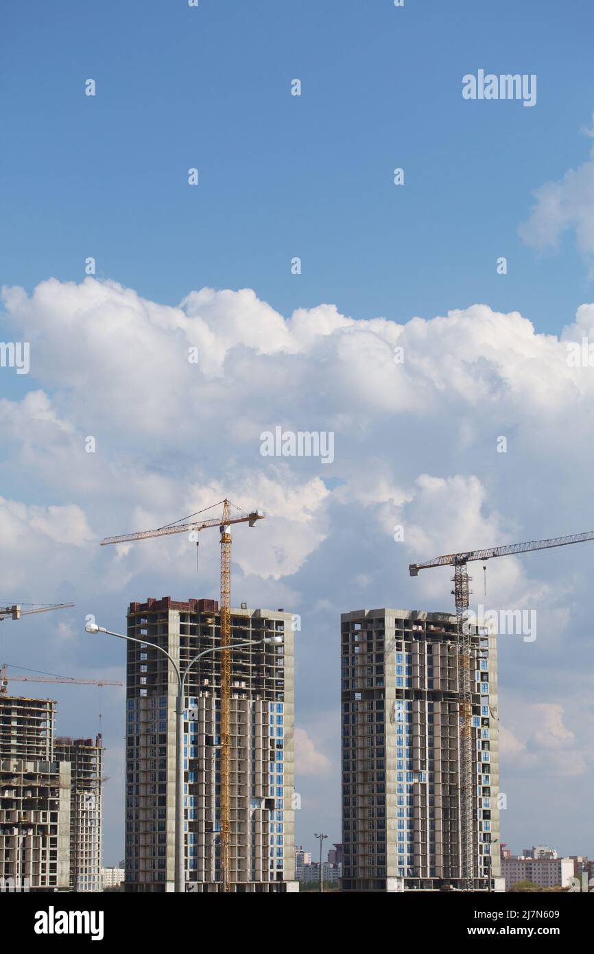 Construction of multi-storey buildings. Modern multi-storey building ...