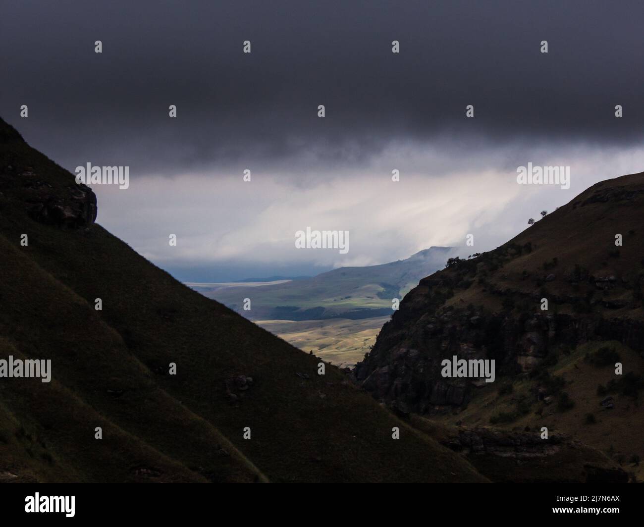 Ominous view of the quickly changing weather of the Drakensberg ...
