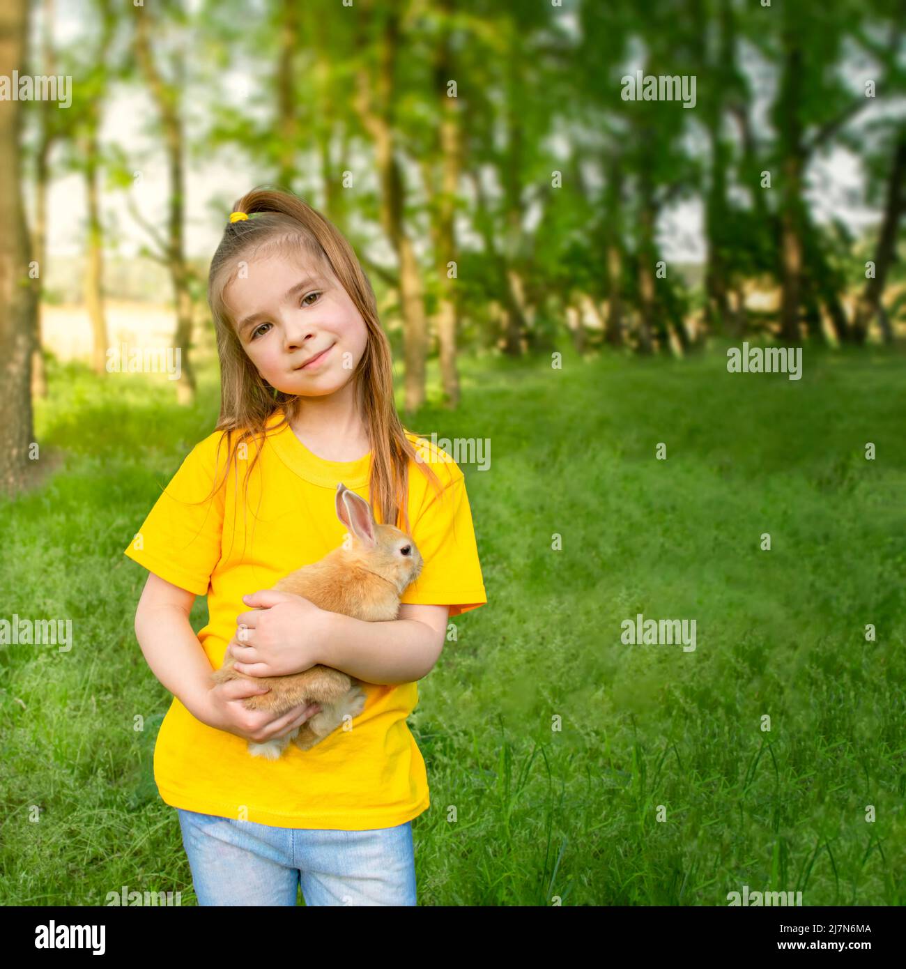 Girl children bunny hi-res stock photography and images - Alamy