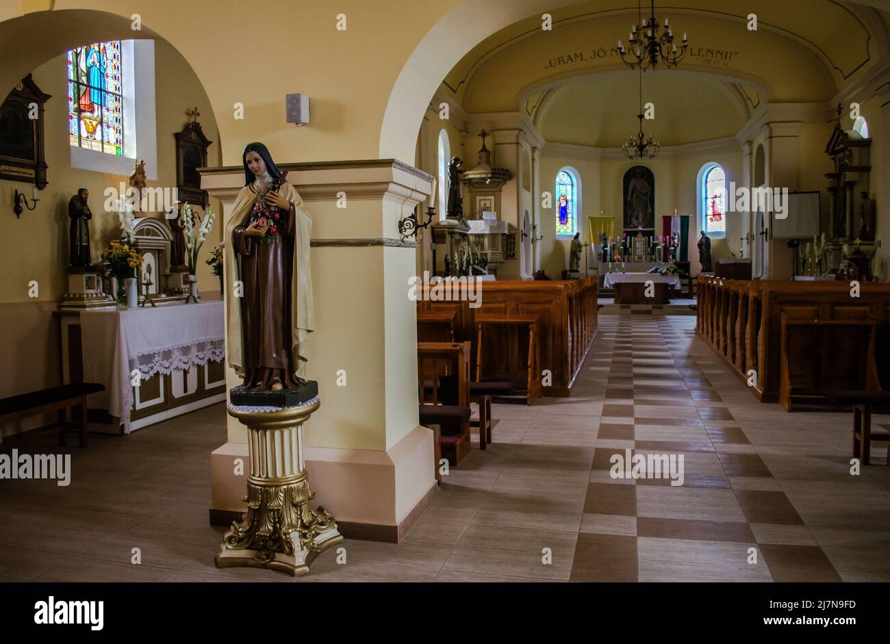 Catholic church interior communion hi-res stock photography and images ...