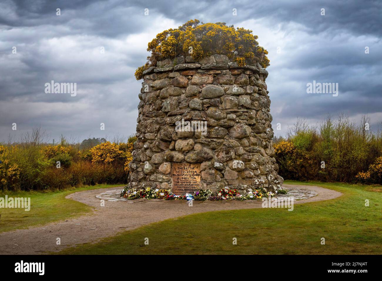 Editorial Scotland, UK - April 24, 2022: The Culloden memorial cairn ...