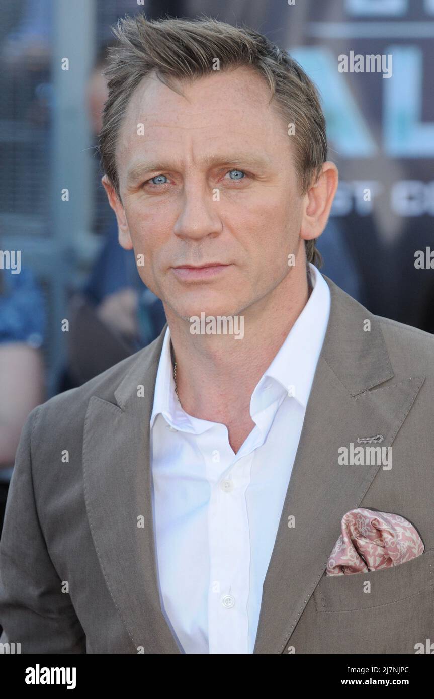 Daniel Craig, UK Premiere of "Cowboys and Aliens" Cineworld The O2 ...