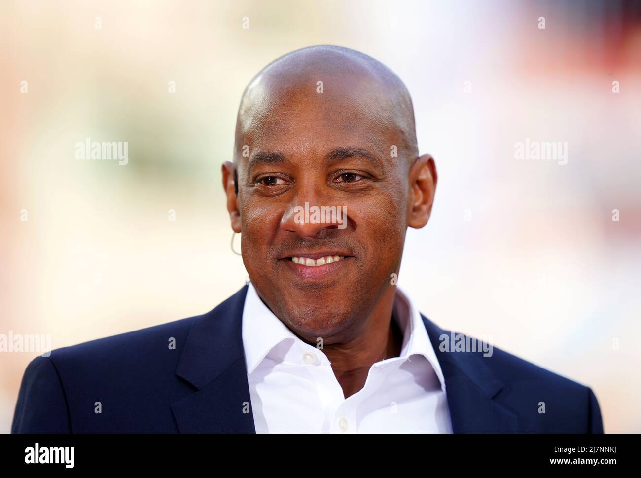 Dion dublin pundit hi-res stock photography and images - Alamy