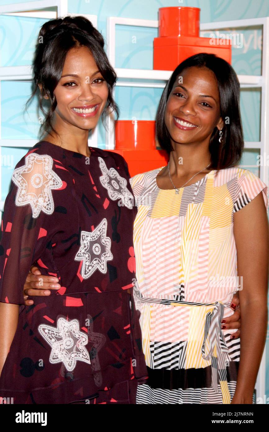 LOS ANGELES - MAY 30: Zoe Saldana, Sister Mariel at the Step Up's ...