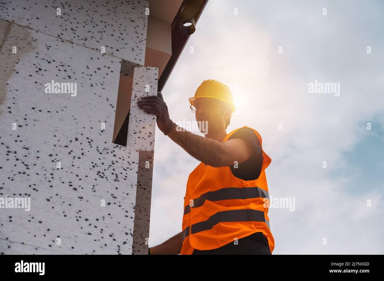Polystyrene thermal cladding for energy saving on a construction site ...