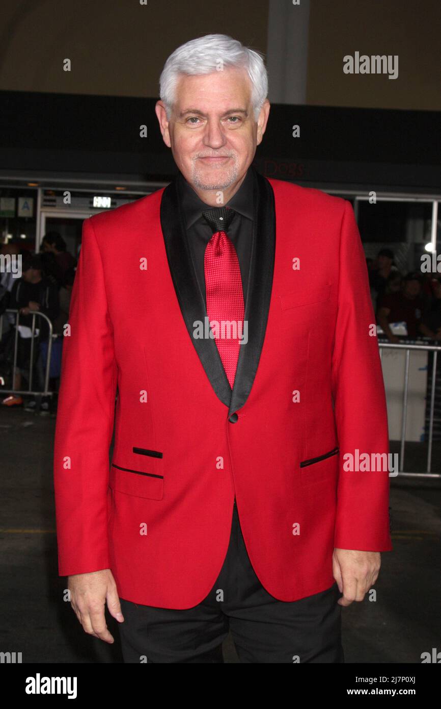 LOS ANGELES - NOV 3: Steve Tom at the Dumb and Dumber To Premiere at ...