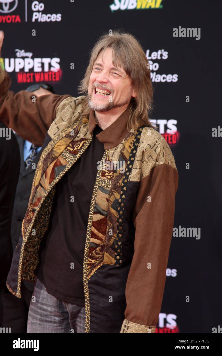 LOS ANGELES - MAR 11: Steve Whitmire at the "Muppets Most Wanted" - Los ...