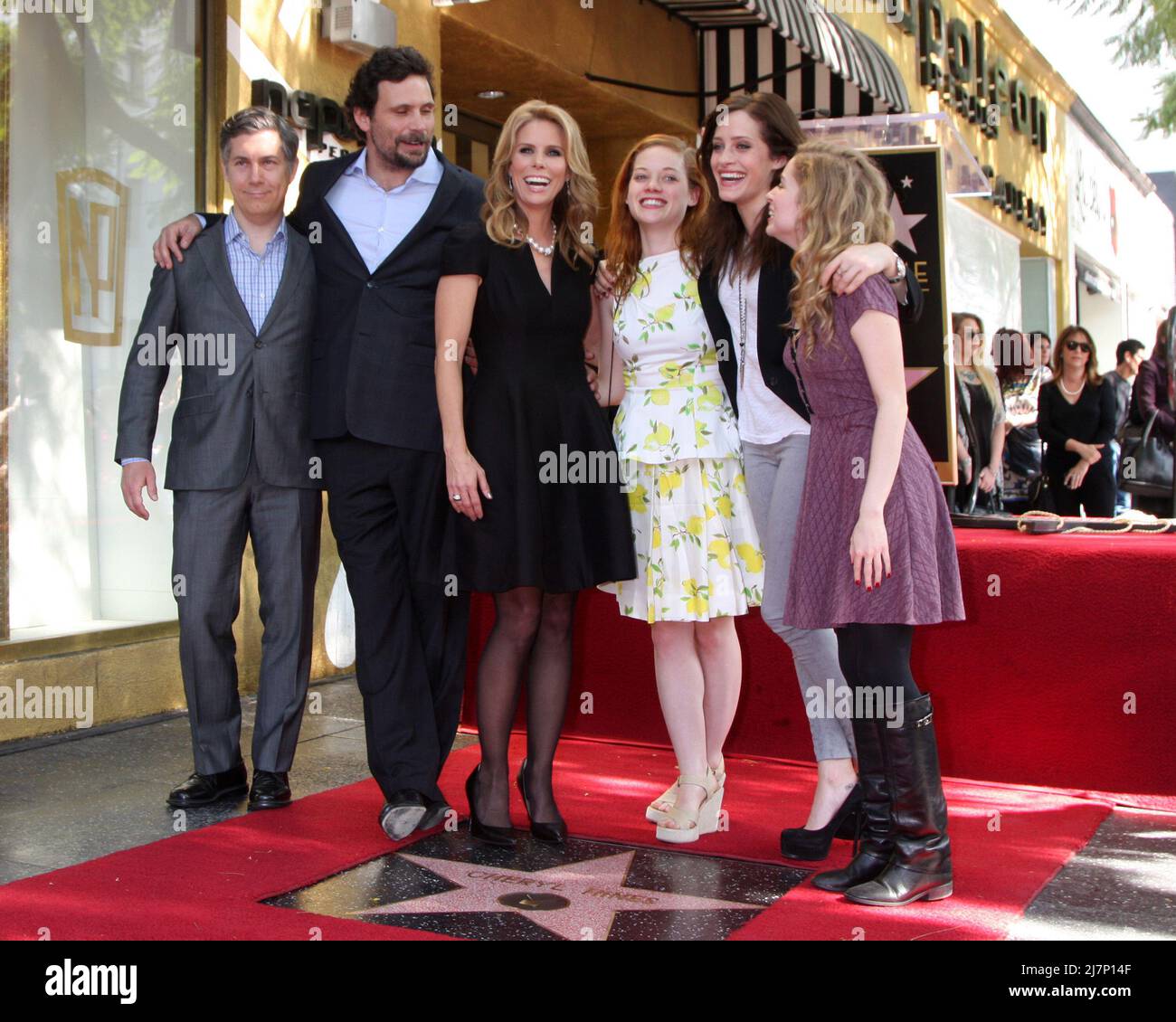 LOS ANGELES - JAN 29: ??Chris Parnell, Jeremy Sisto, Cheryl Hines, Jane ...
