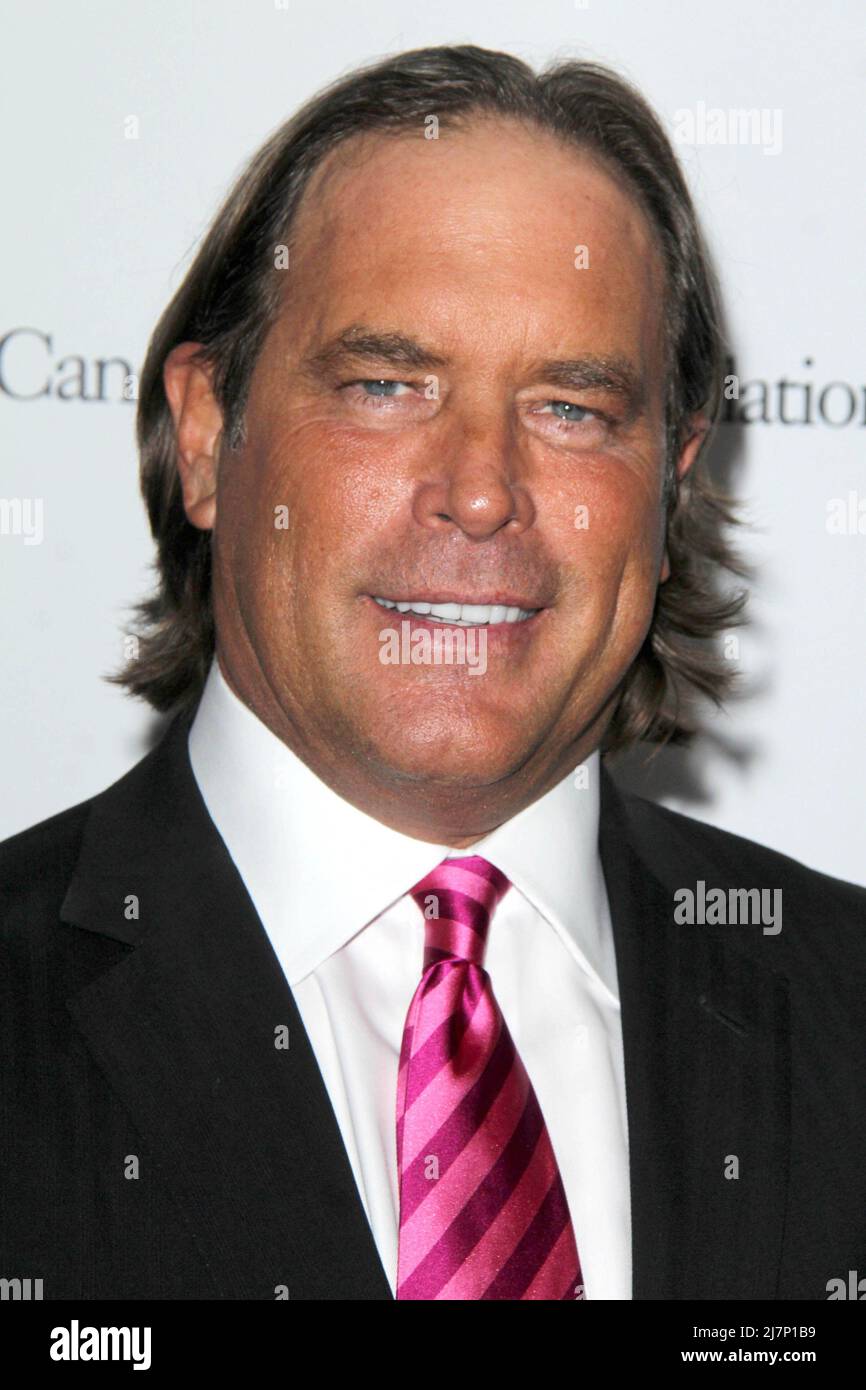 LOS ANGELES - APR 25: Steve Mosko at the 19th Annual "Taste For A Cure ...