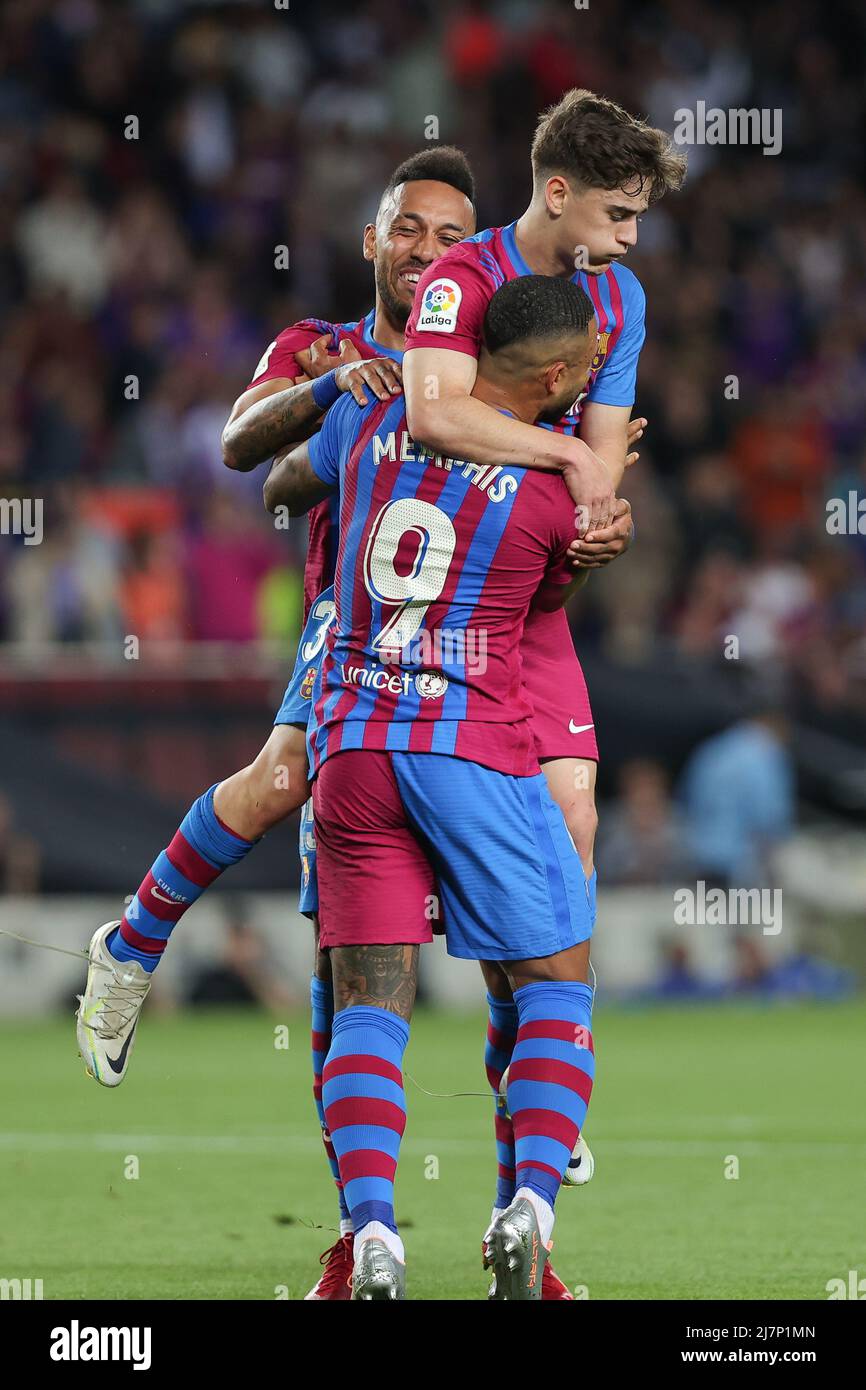 Barcelona players celebrate 2022 hi-res stock photography and images ...