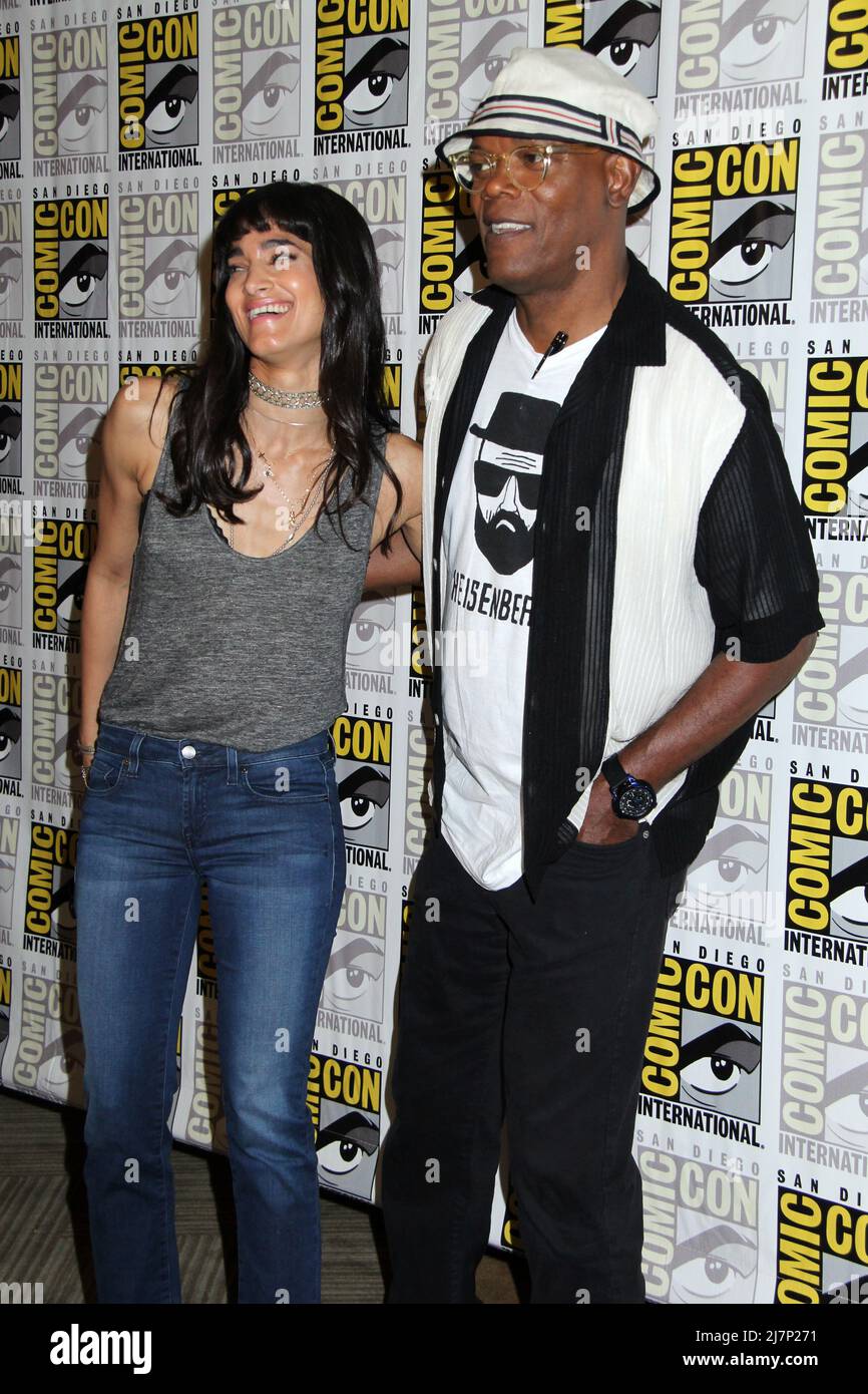 Sofia boutella samuel jackson kingsman hi-res stock photography and ...
