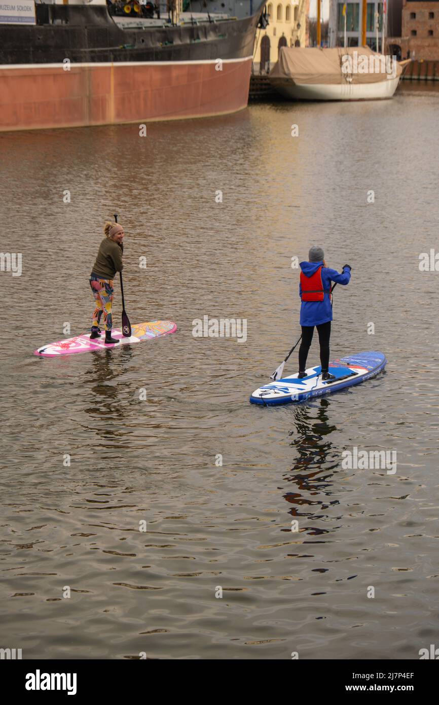 Sup surfers hi-res stock photography and images - Alamy