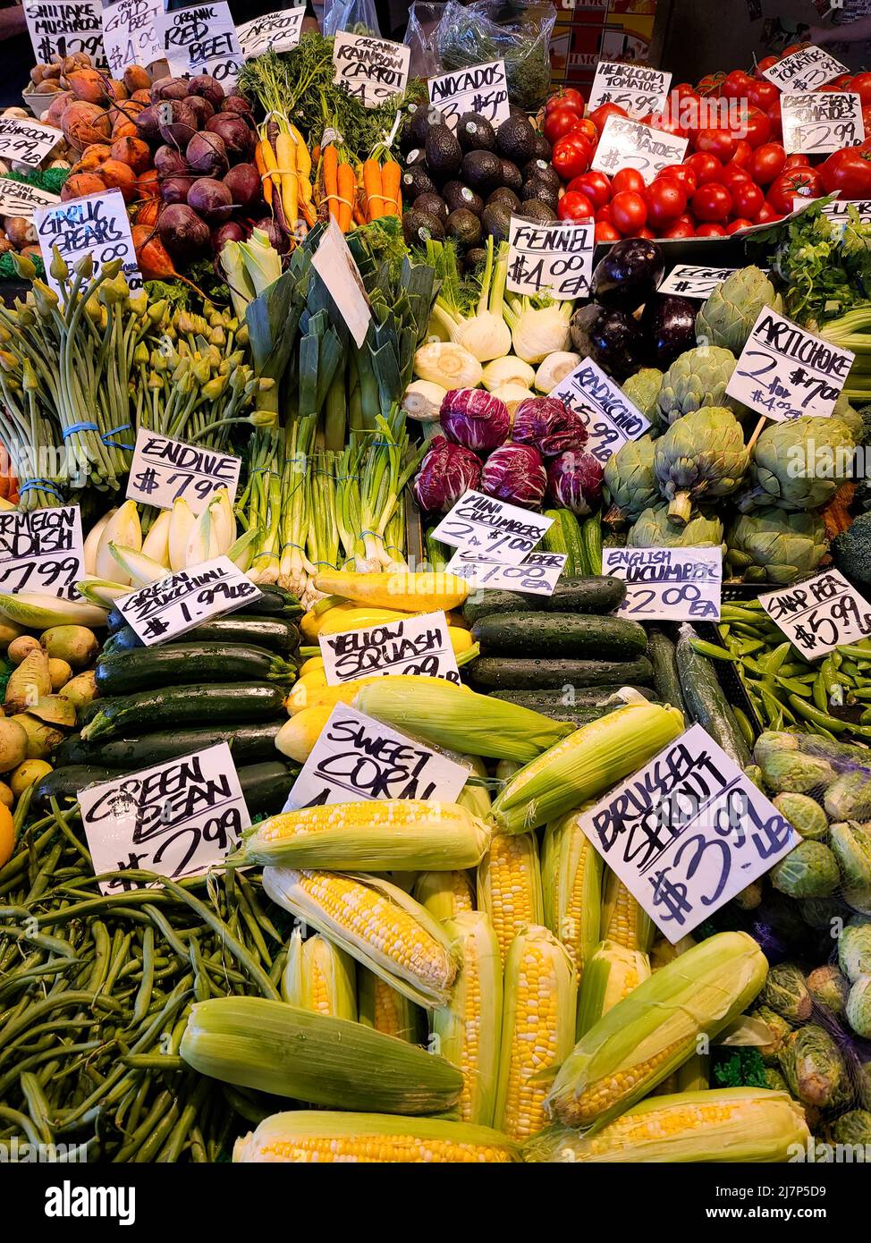 Summer produce hi-res stock photography and images - Alamy