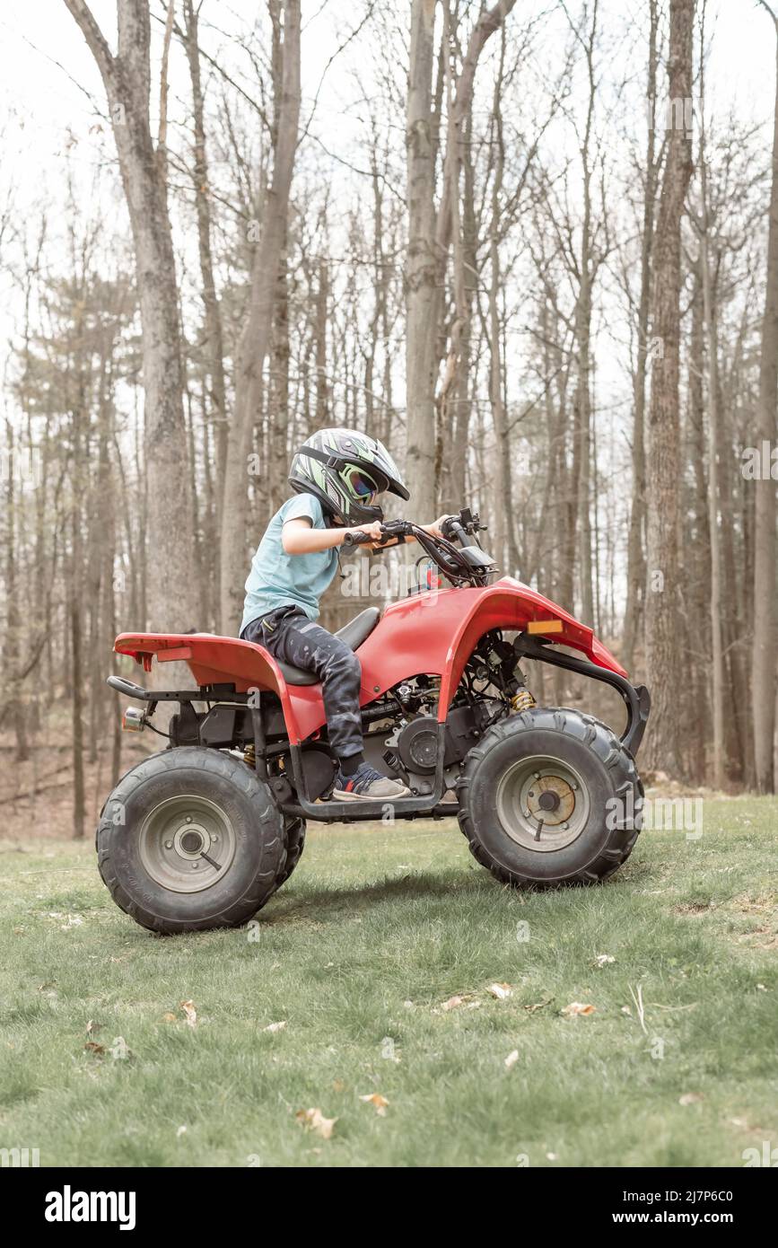 6 wheeler hi-res stock photography and images - Alamy