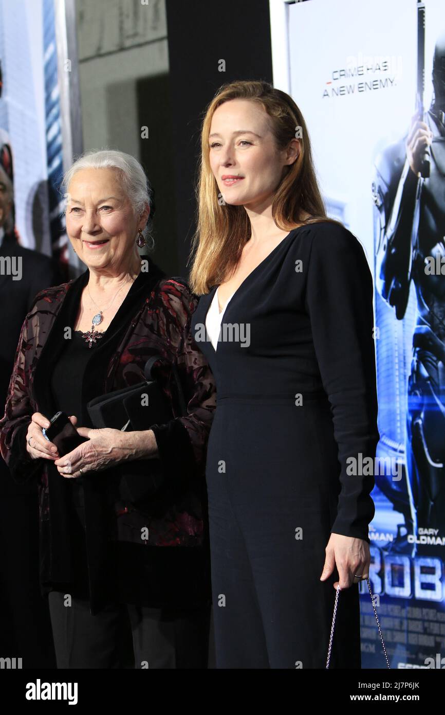 Rosemary harris jennifer ehle hi-res stock photography and images - Alamy