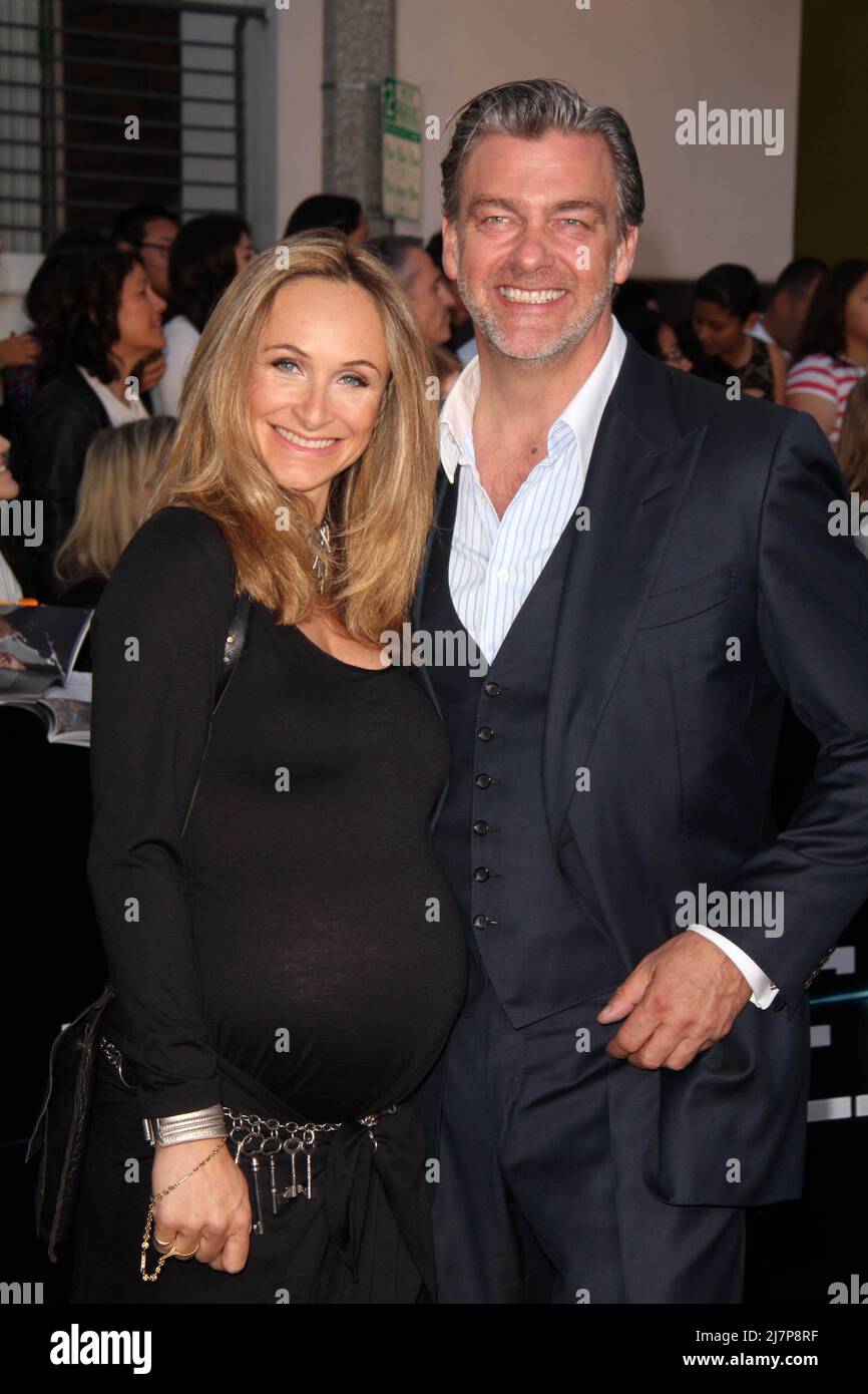 LOS ANGELES - MAR 18: Ray Stevenson at the "Divergent" Los Angeles ...