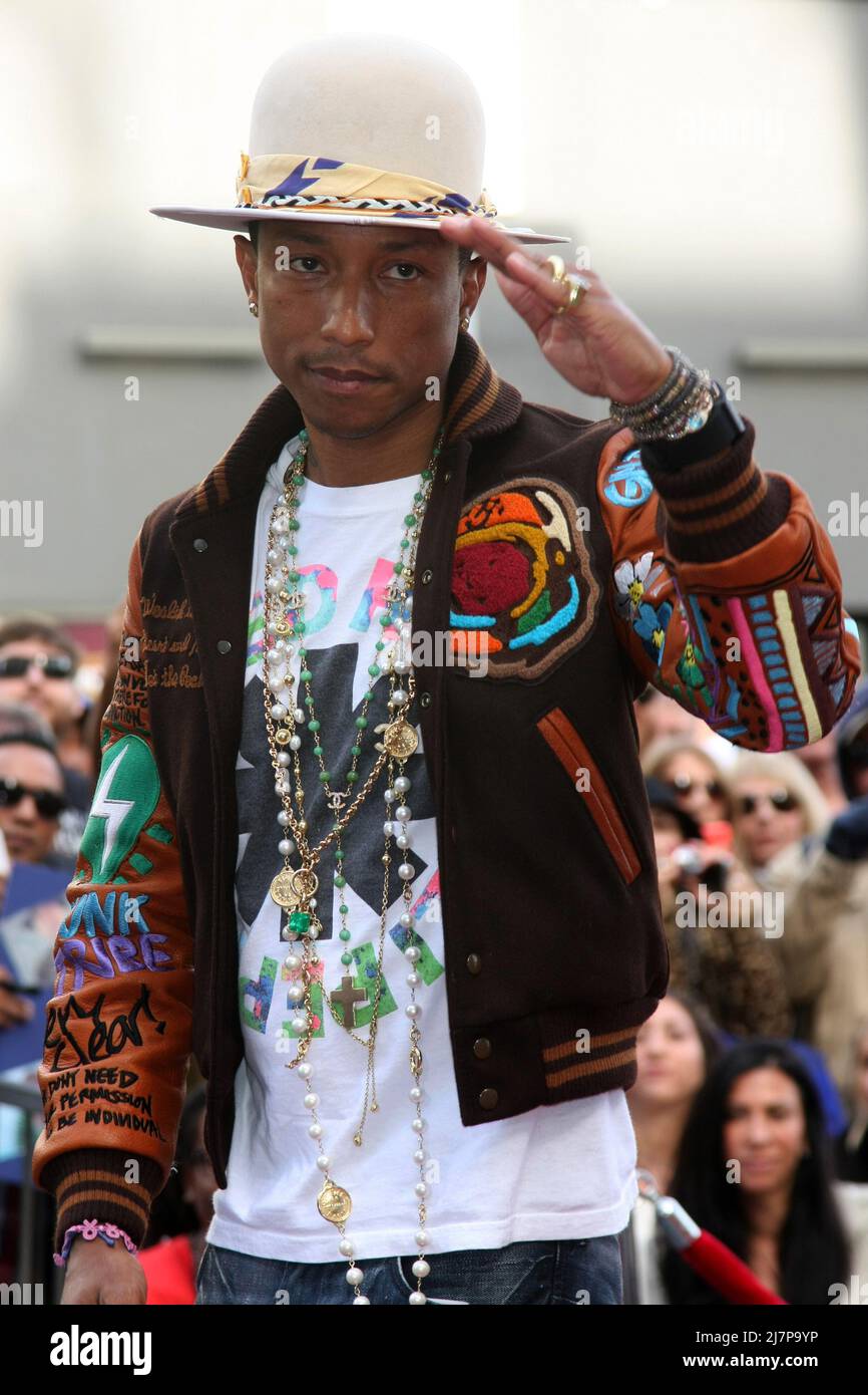 LOS ANGELES - DEC 4: Pharrell Williams at the Pharrell Williams ...