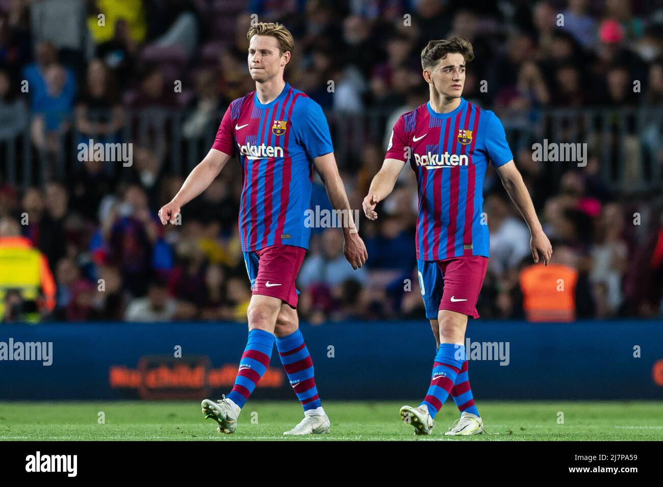 Frenkie de jong gavi celebration hi-res stock photography and images ...
