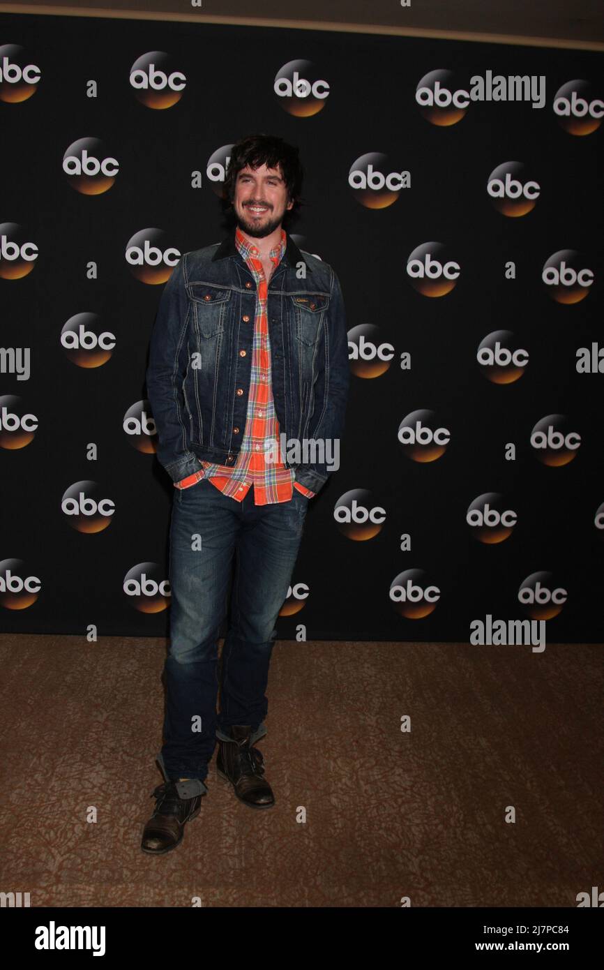 LOS ANGELES - JUL 15: Nicolas Wright at the ABC July 2014 TCA at ...
